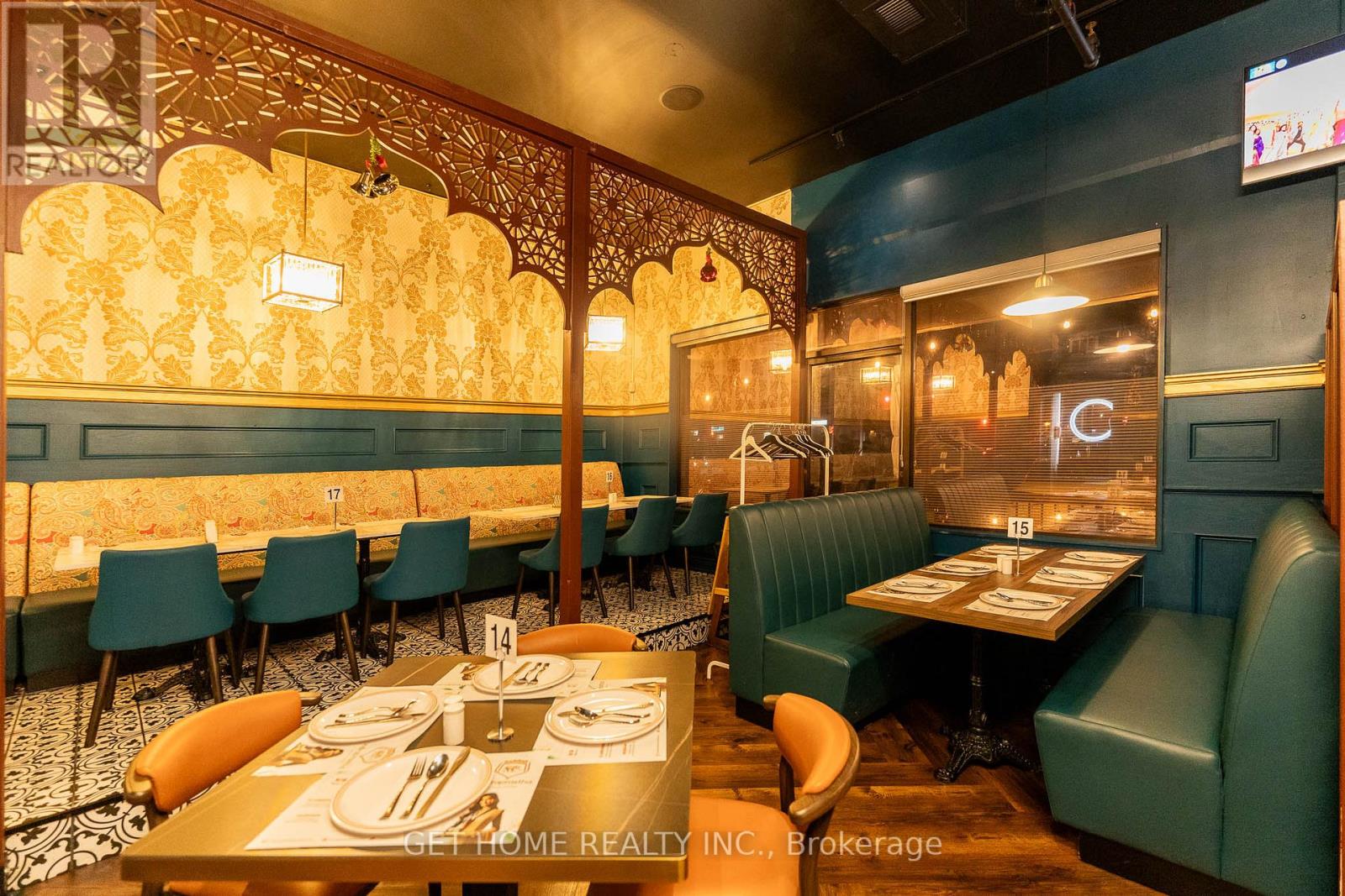 À vendre : 6061 HIGHWAY 7, Markham (Markham Village), Ontario L3P3B2 ...