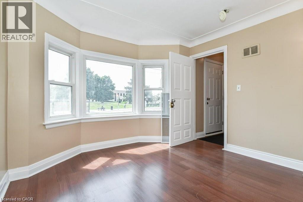 For rent: 249 WEST 5TH Street Unit# Main, Hamilton, Ontario L9C3N8 ...