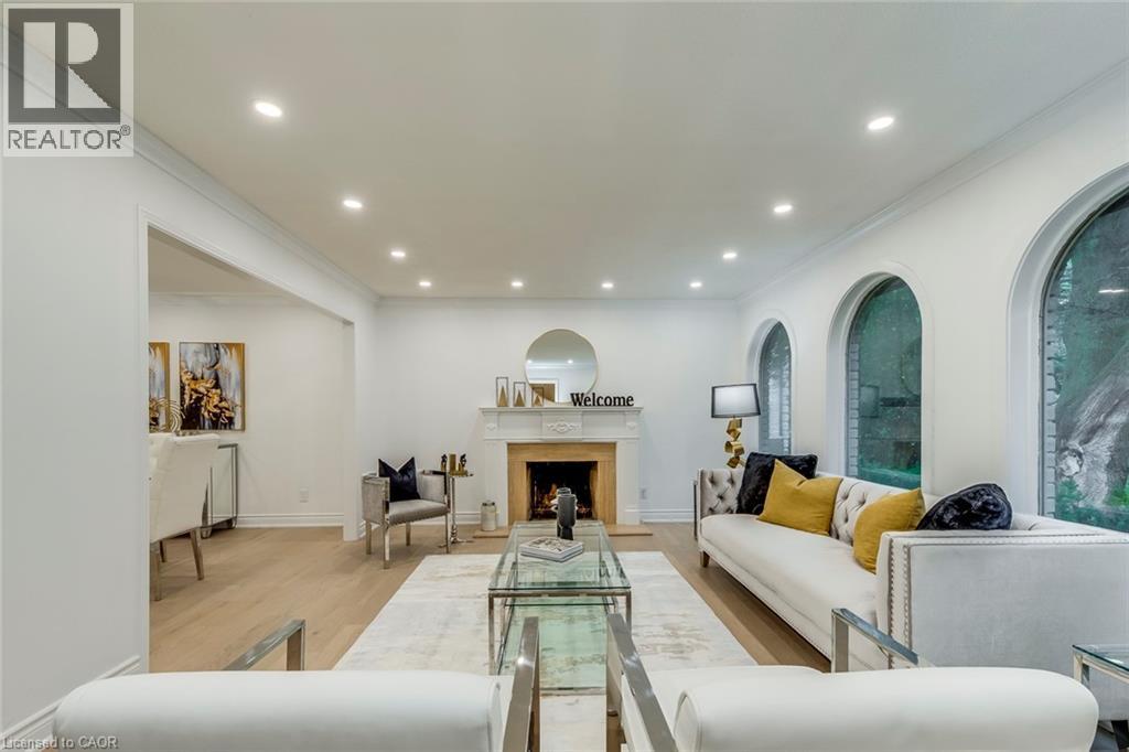 For rent: 170 CAVENDISH Court, Oakville, Ontario L6J5S2 - 40793505 ...