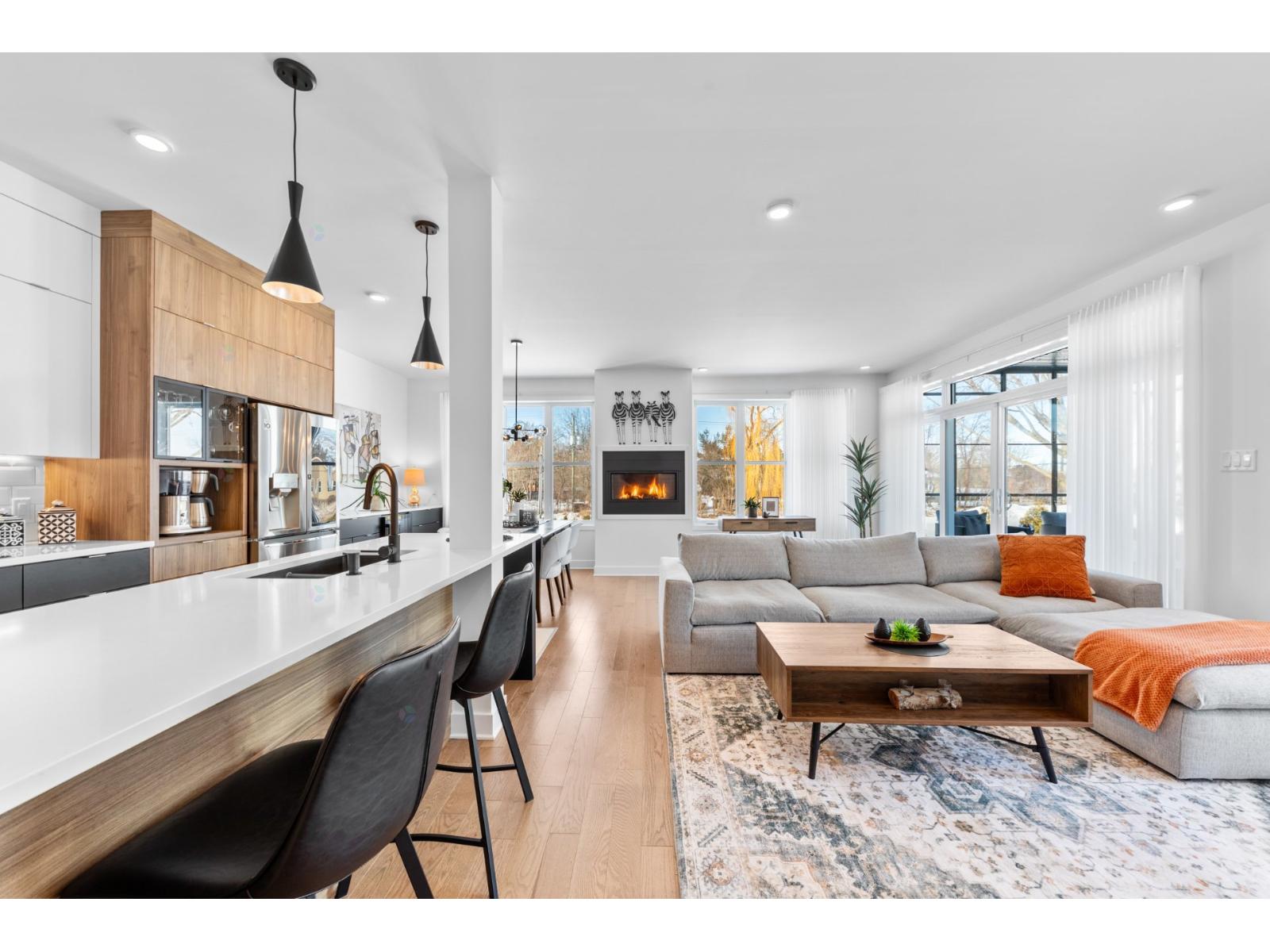 For sale: 180 34e Rue O., #201, Venise-en-Québec, Quebec J0J2K0 ...