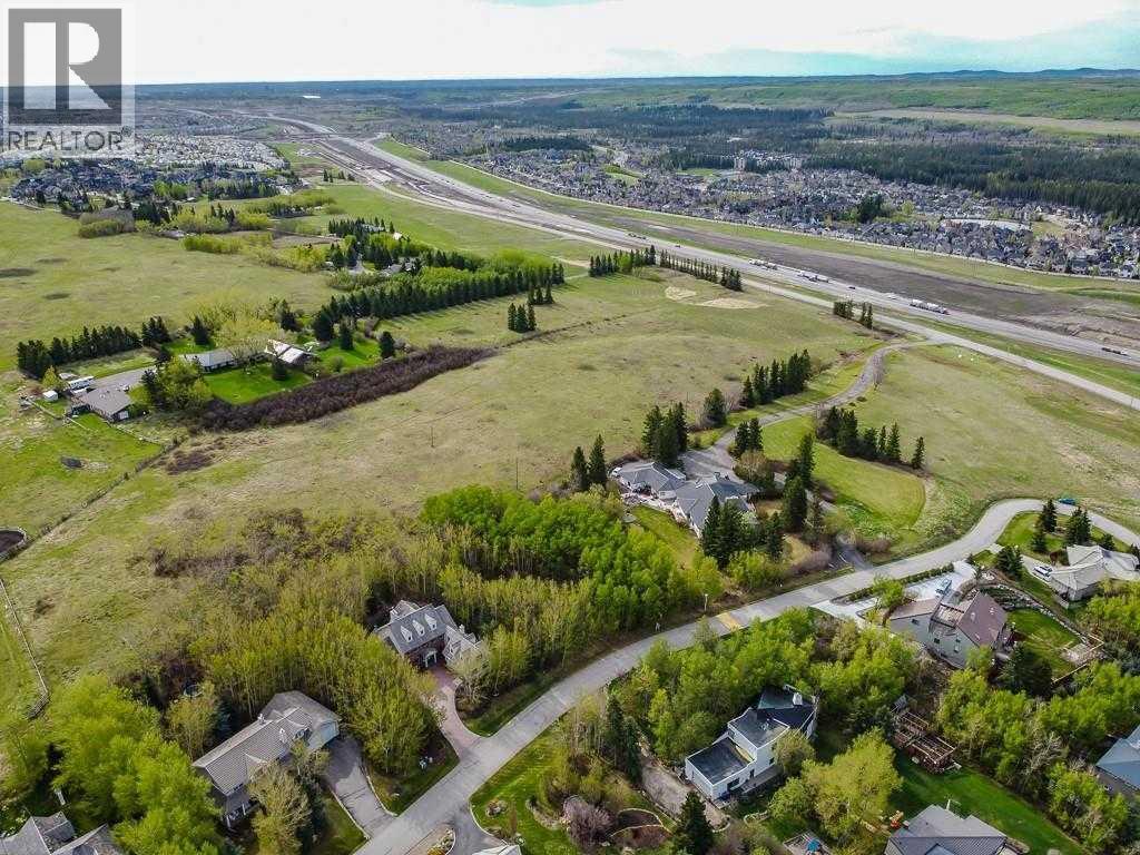 187 Slopeview Drive SW, Calgary, Alberta T3H4G6 - A2281811 | REALTOR.ca