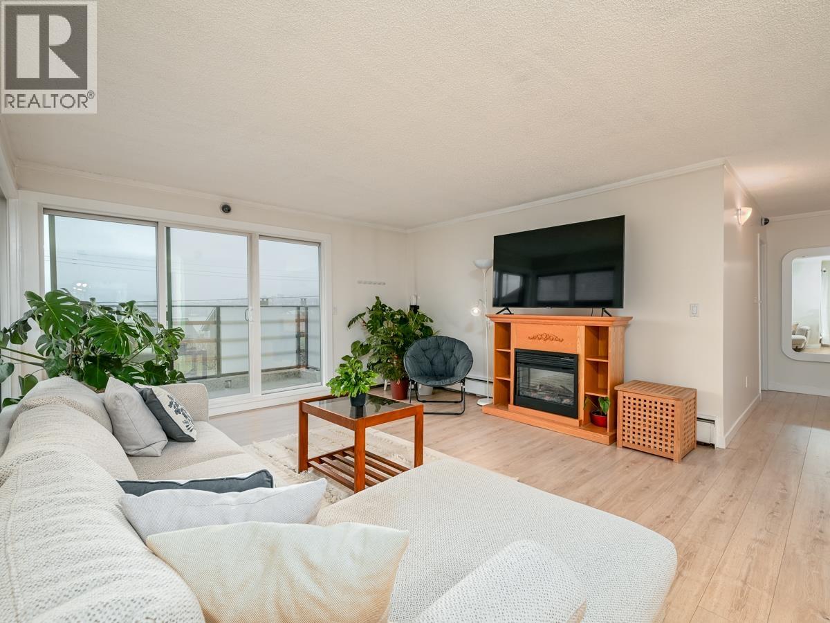 For sale: 201 2336 WALL STREET, Vancouver, British Columbia V5L1B7 ...