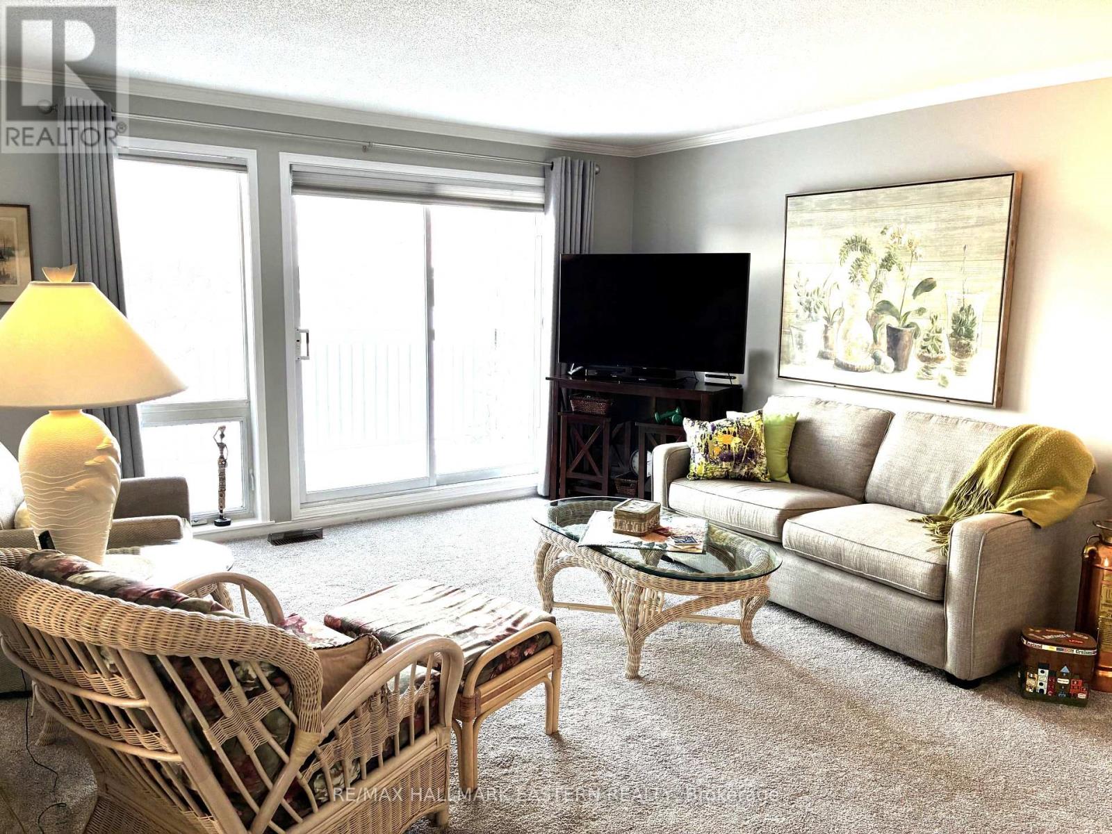 For sale: 304C - 1099 CLONSILLA AVENUE SW, Peterborough (Otonabee Ward ...