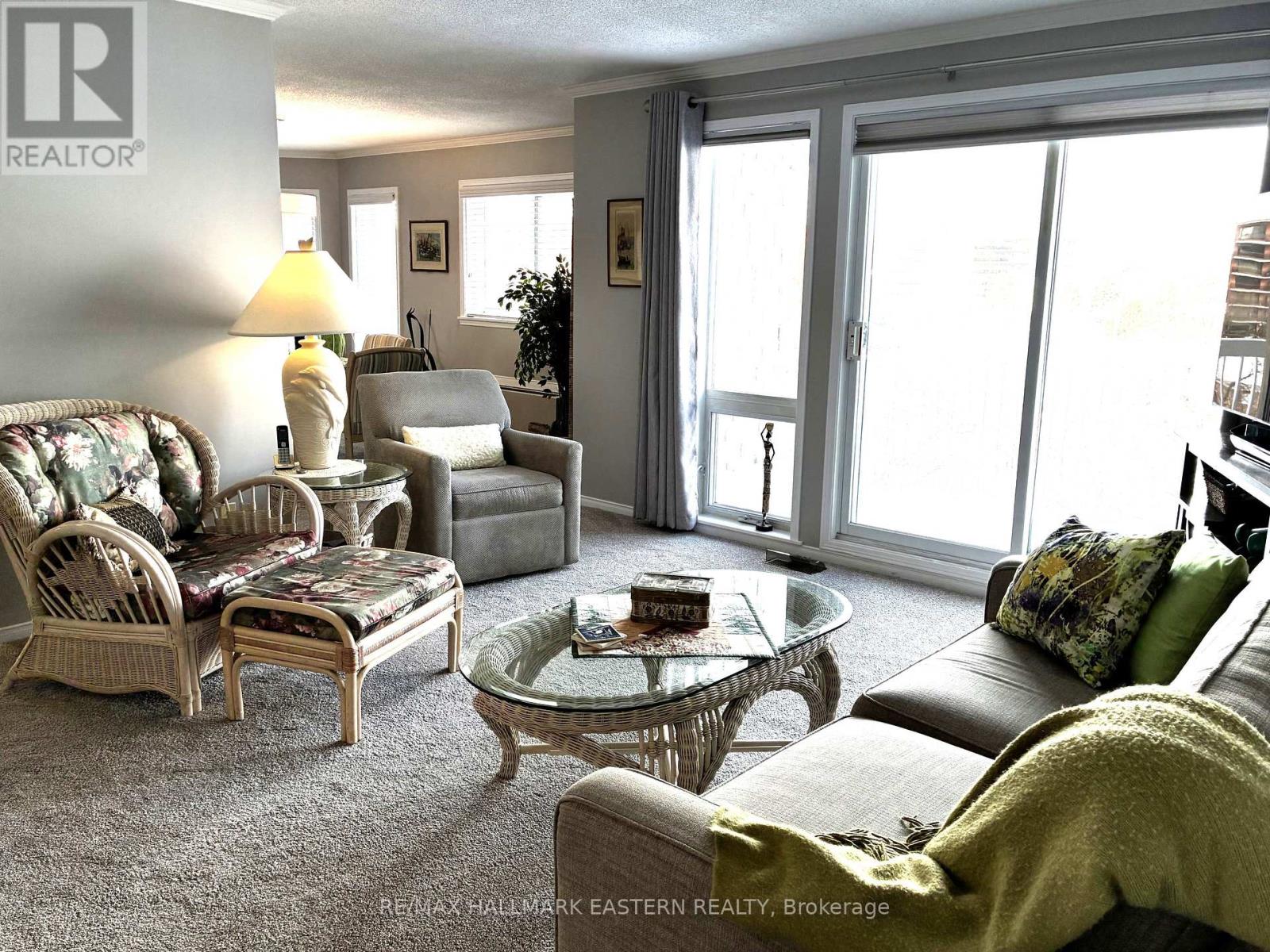 For sale: 304C - 1099 CLONSILLA AVENUE SW, Peterborough (Otonabee Ward ...