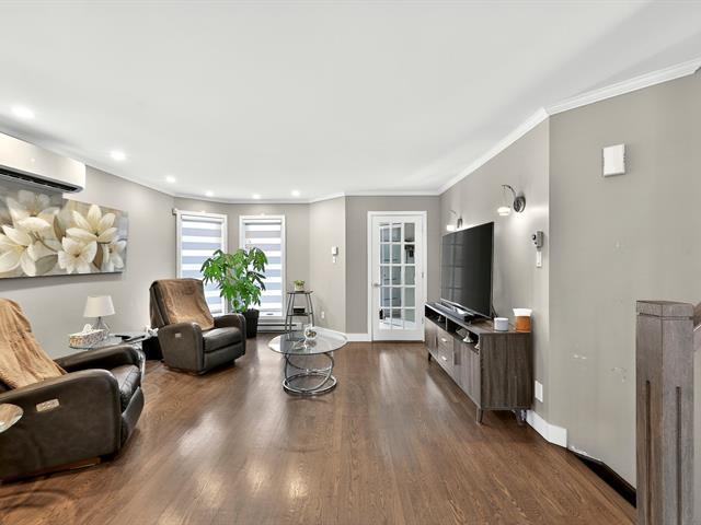 For sale: 2190 Av. de la Volière, Laval (Sainte-Rose), Quebec H7L5Y4 ...