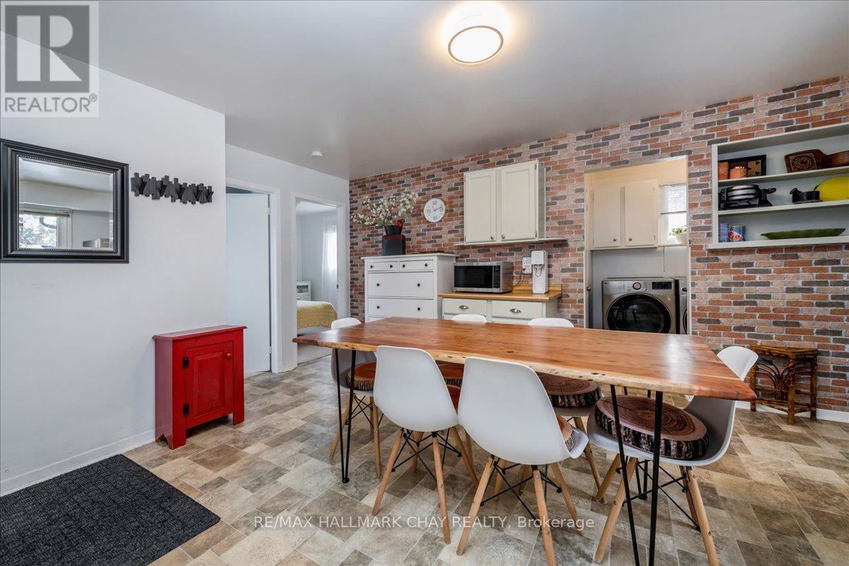 For sale: 2422 25TH SIDE ROAD, Innisfil (Alcona), Ontario L9S3Y7 ...