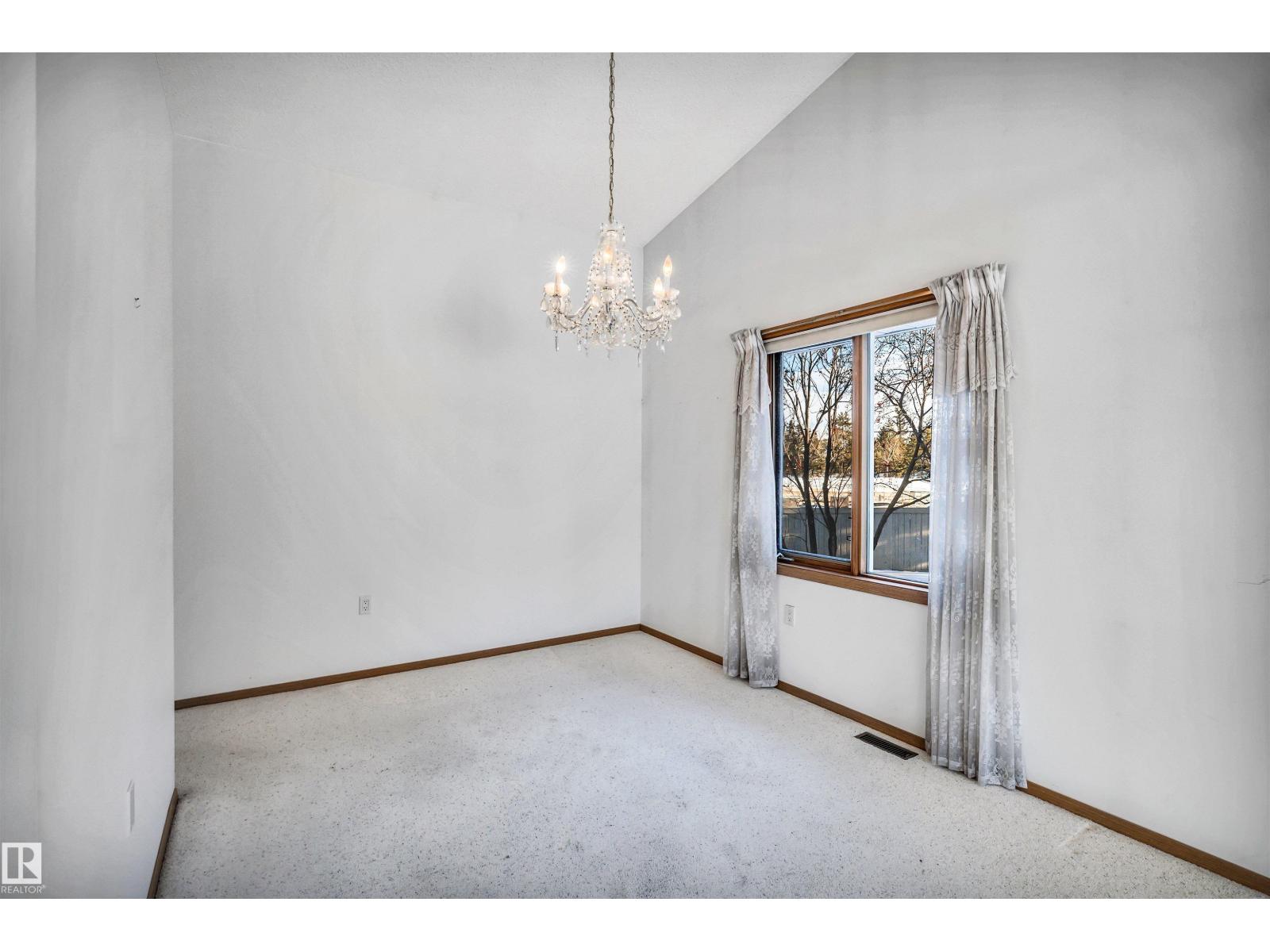 À vendre : #36 303 TWIN BROOKS DR NW, Edmonton, Alberta T6J6V3 ...