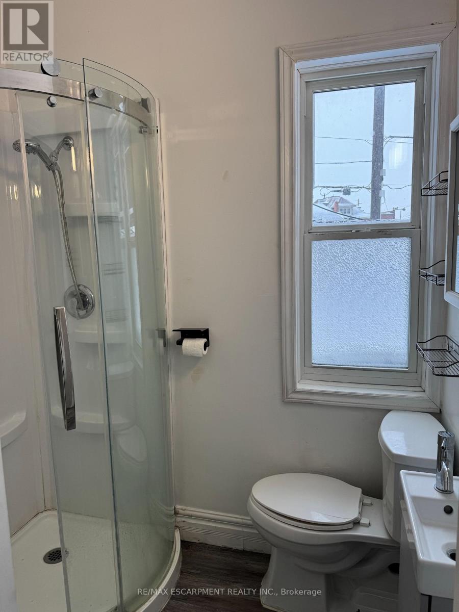 À louer : 2 - 1152 KING STREET E, Hamilton (Crown Point), Ontario ...