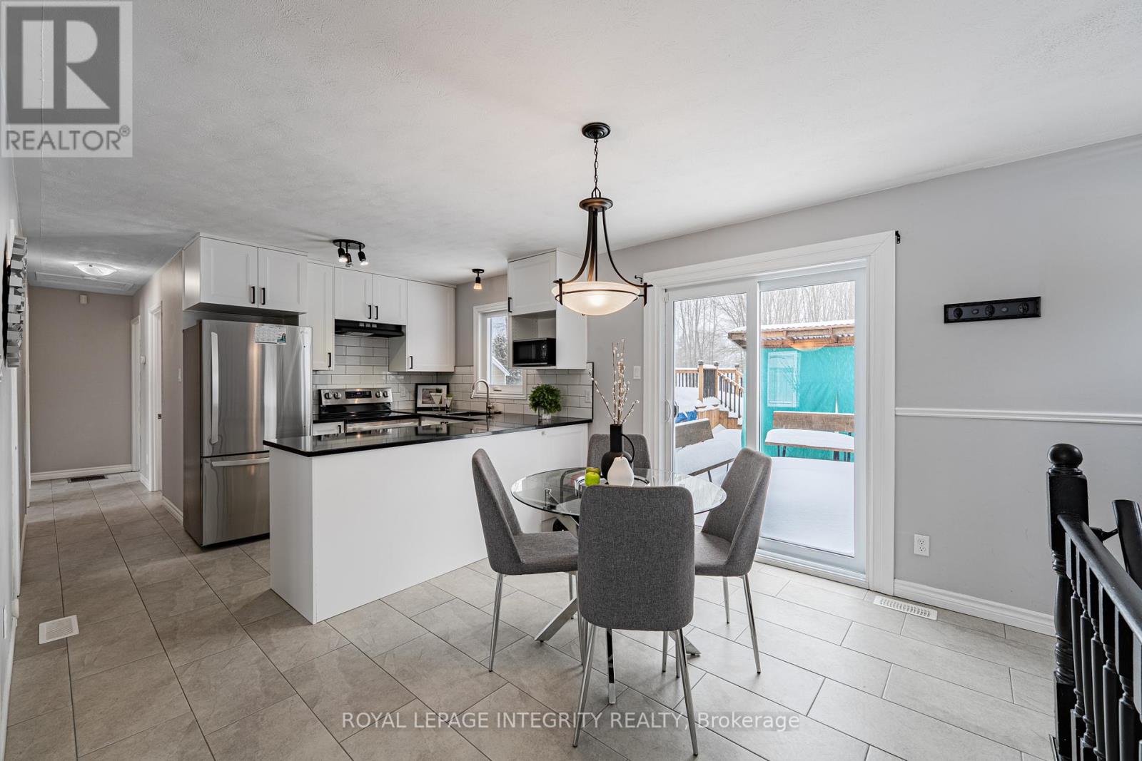 For sale: 5 - 5 LE BARON DRIVE, Russell, Ontario K0A2M0 - X12737564 ...