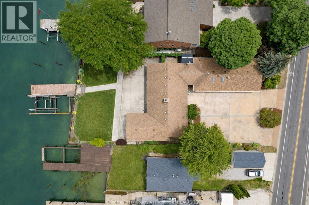 For sale: 8280 Riverside Dr East, Windsor, Ontario N8S1E6 - 26001873 ...