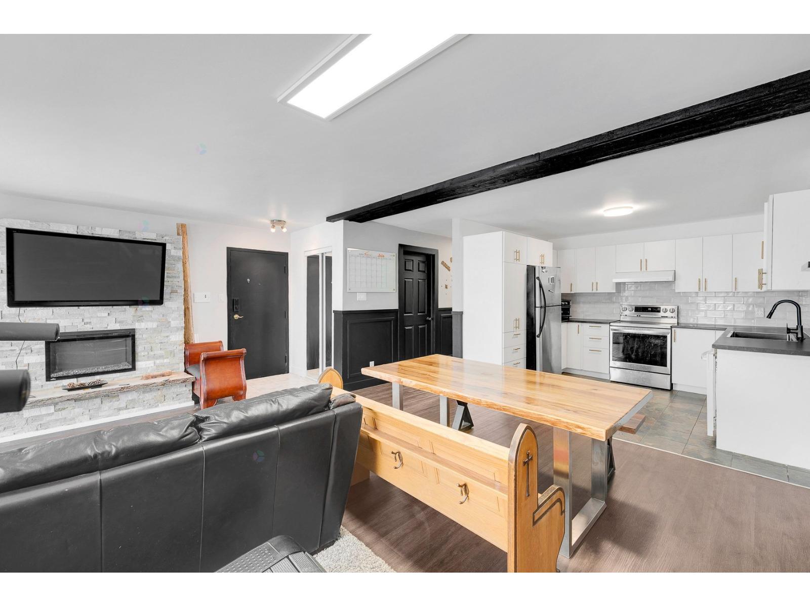 For sale: 2079 Rue Schulz, #6, Saint-Jérôme, Quebec J7Y4L9 - 16426233 ...