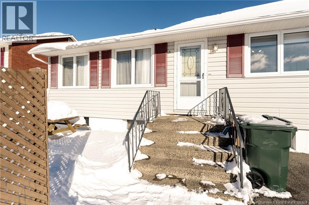 À vendre : 88 Champlain Drive, Saint John, Nouveau-Brunswick E2J3E1 ...