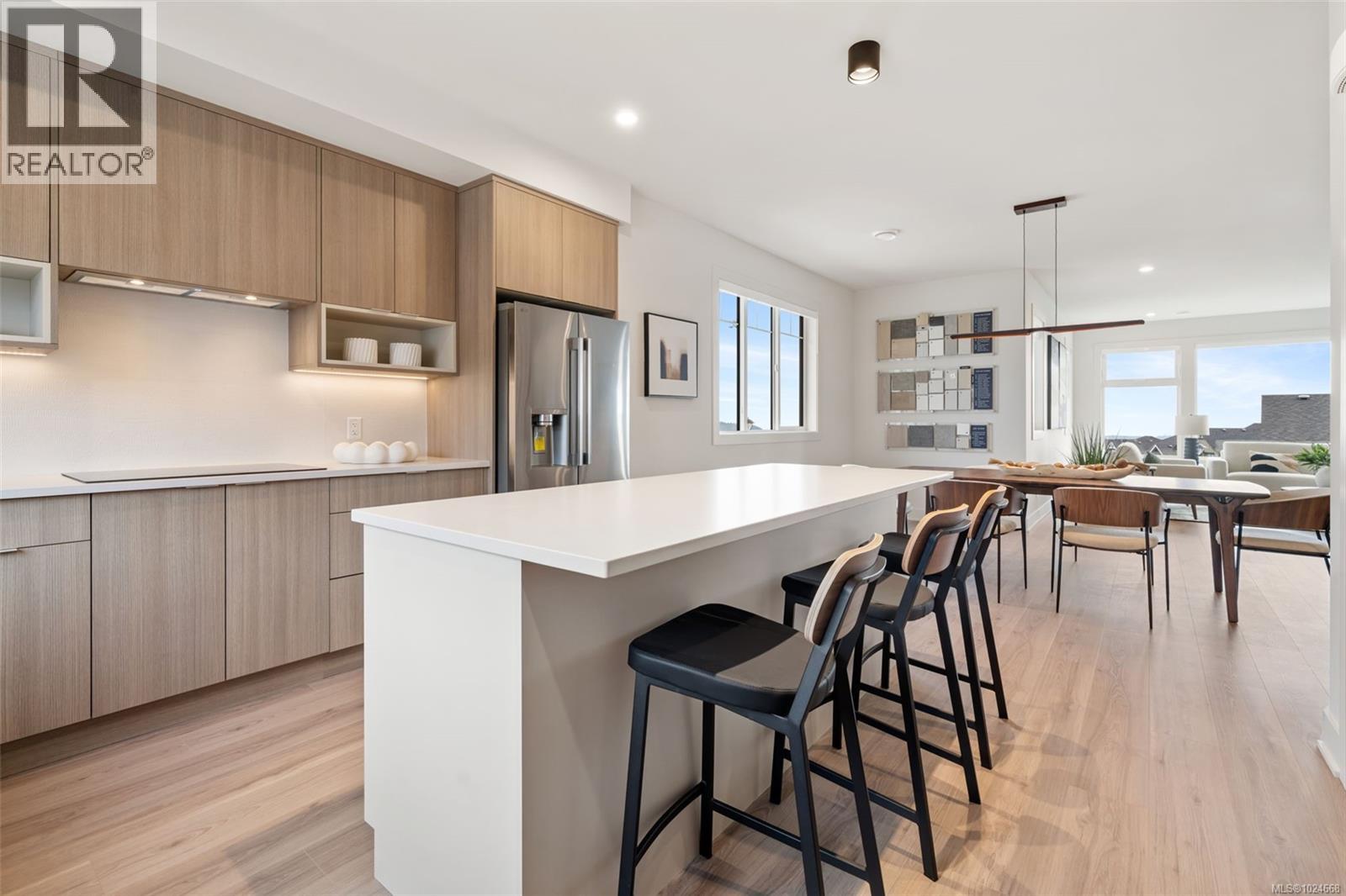 For sale: 2533 Alabaster Crt, Langford, British Columbia V9B5N1 ...