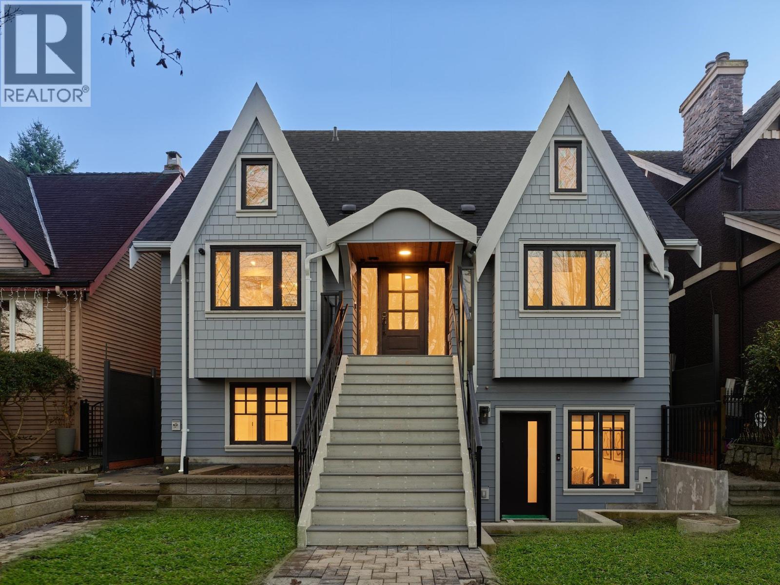 For sale: 2544 GRANT STREET, Vancouver, British Columbia V5K3G7 ...