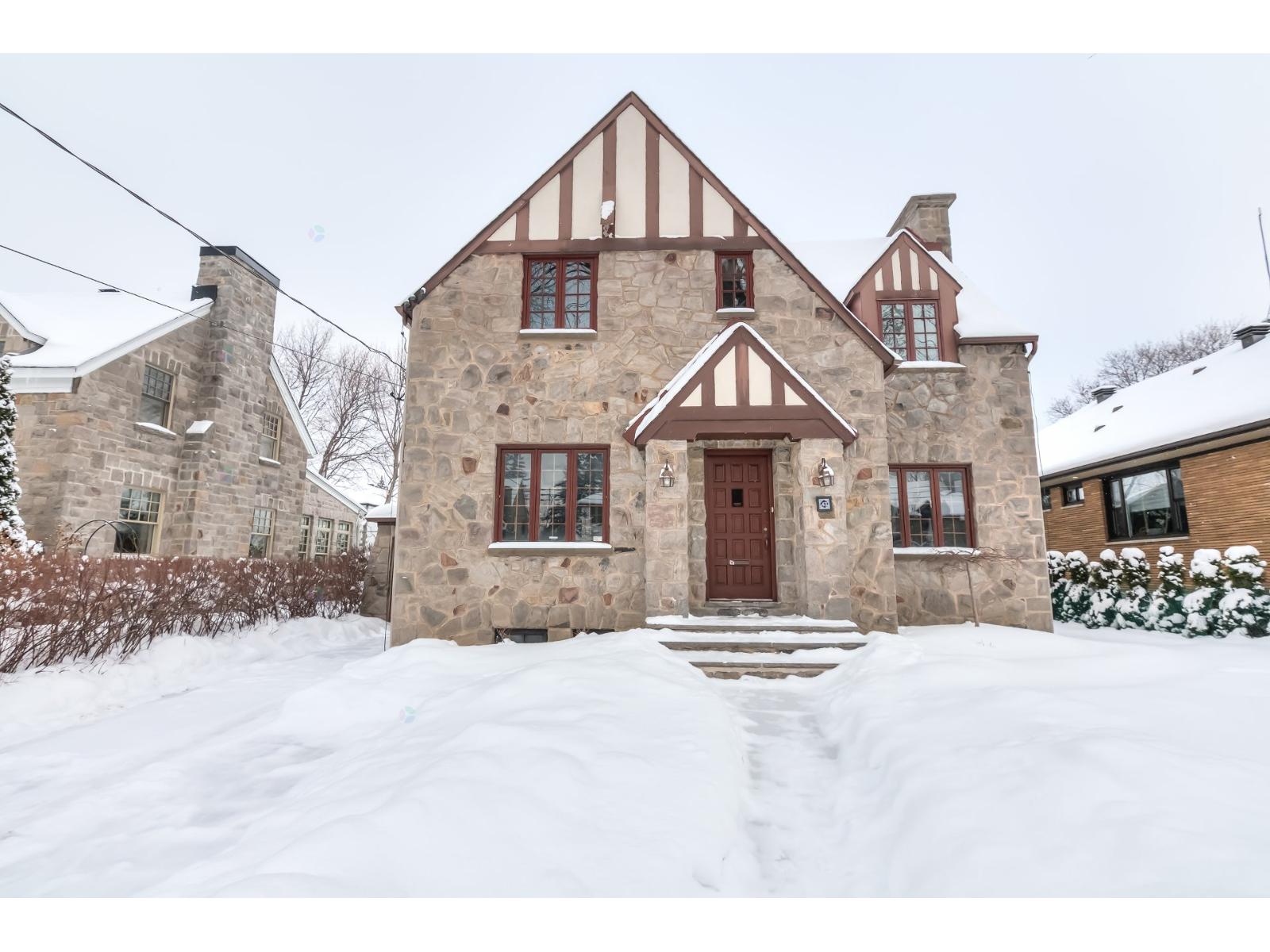 For sale: 43 Rue Finchley, Hampstead, Quebec H3X2Z6 - 18336600 | REALTOR.ca
