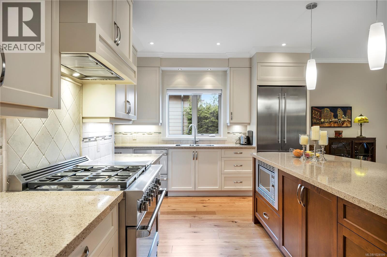 À vendre : 3374 Bradner Cir, Nanoose Bay, Colombie-Britannique V9P9M5 ...