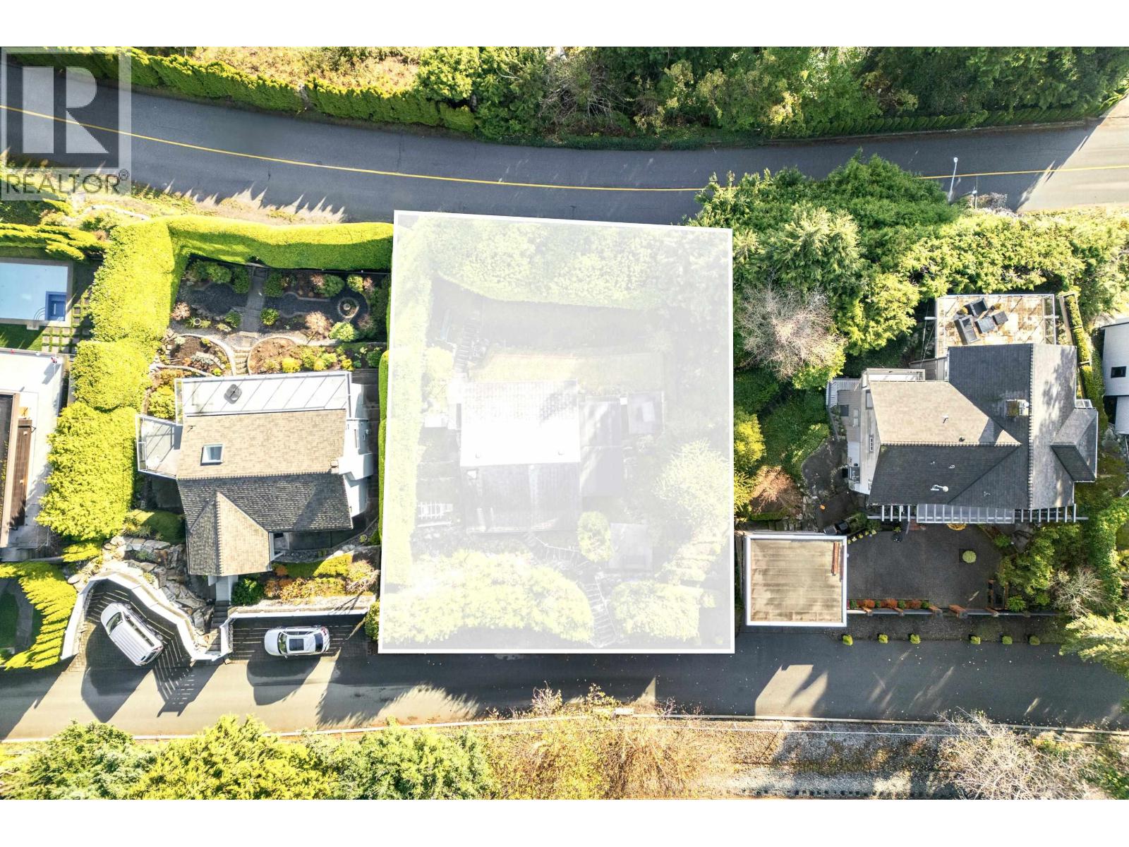For sale: 3575 SUNSET LANE, West Vancouver, British Columbia V7V0A9 ...