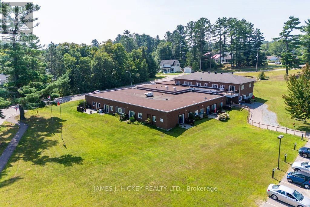 For sale: 201 - 1 BROCKHOUSE WAY, Deep River, Ontario K0J1P0 ...