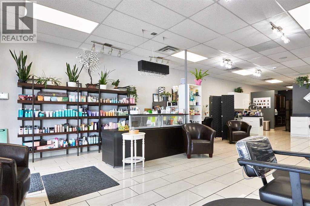 À vendre : 6, 1299 Trans Canada Way SE, Medicine Hat, Alberta T1B1H9 ...
