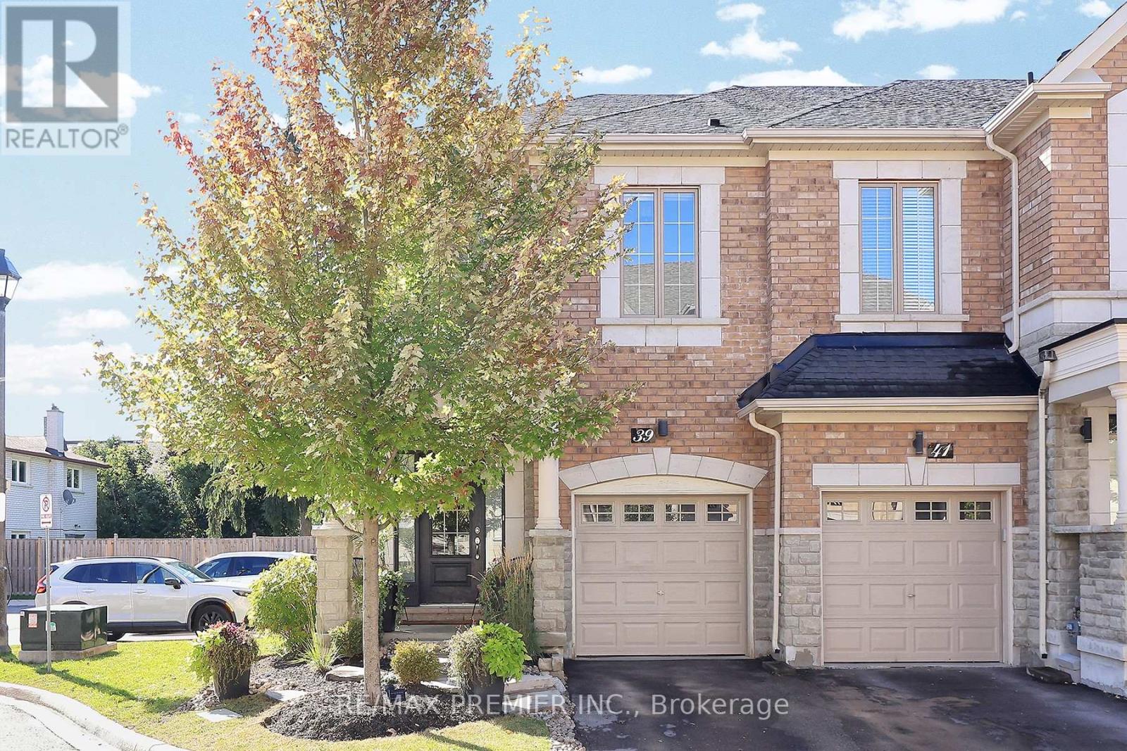 For sale: 39 CALIBER COURT, King (Nobleton), Ontario L0G1N0 - N12759228 ...