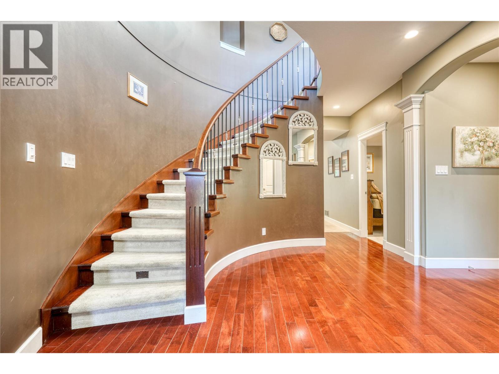 For sale: 40 Kestrel Place Unit# 30, Vernon, British Columbia V1H1S6 ...