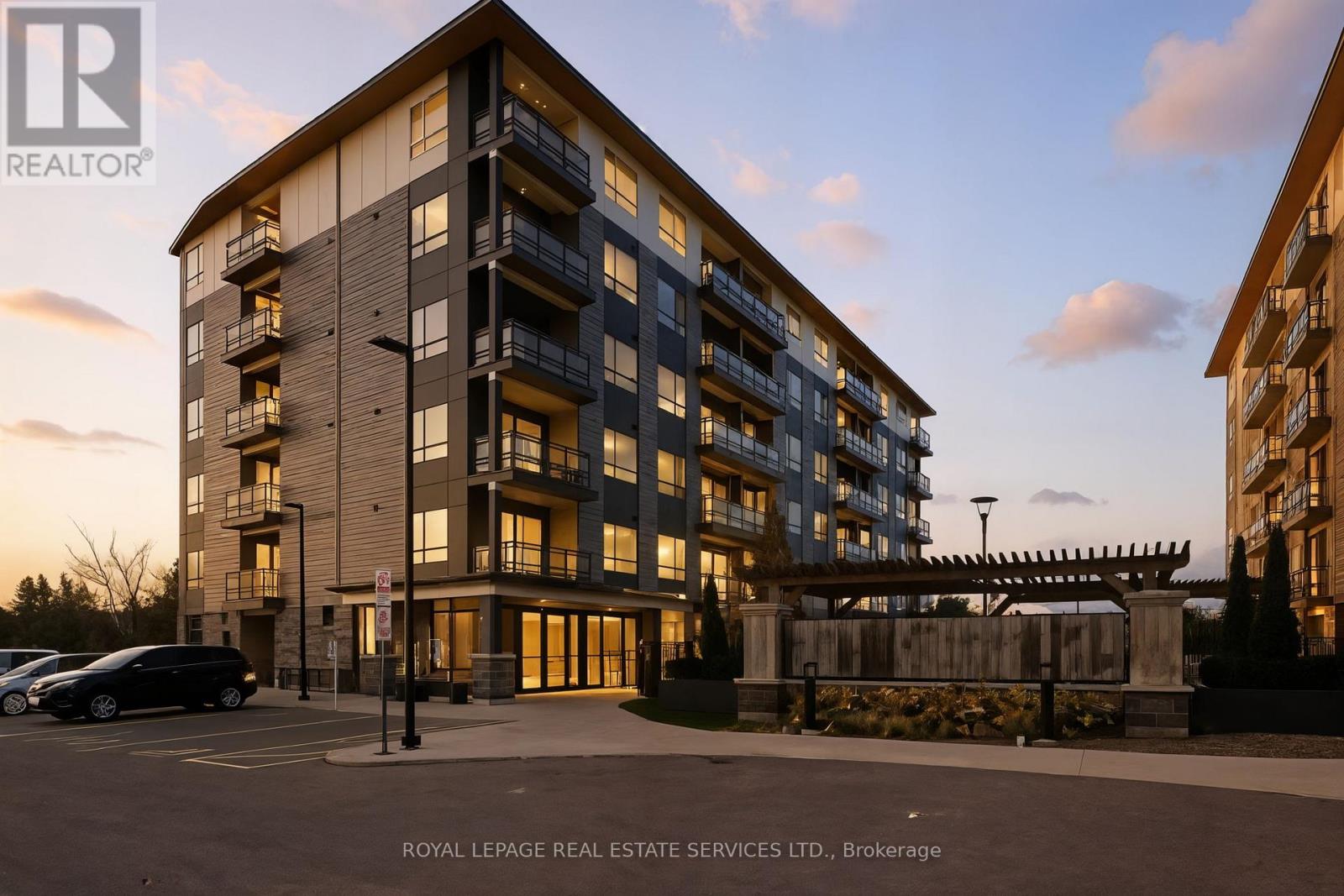 For sale: 308 - 243 NORTHFIELD DRIVE E, Waterloo, Ontario N2K0H2 ...