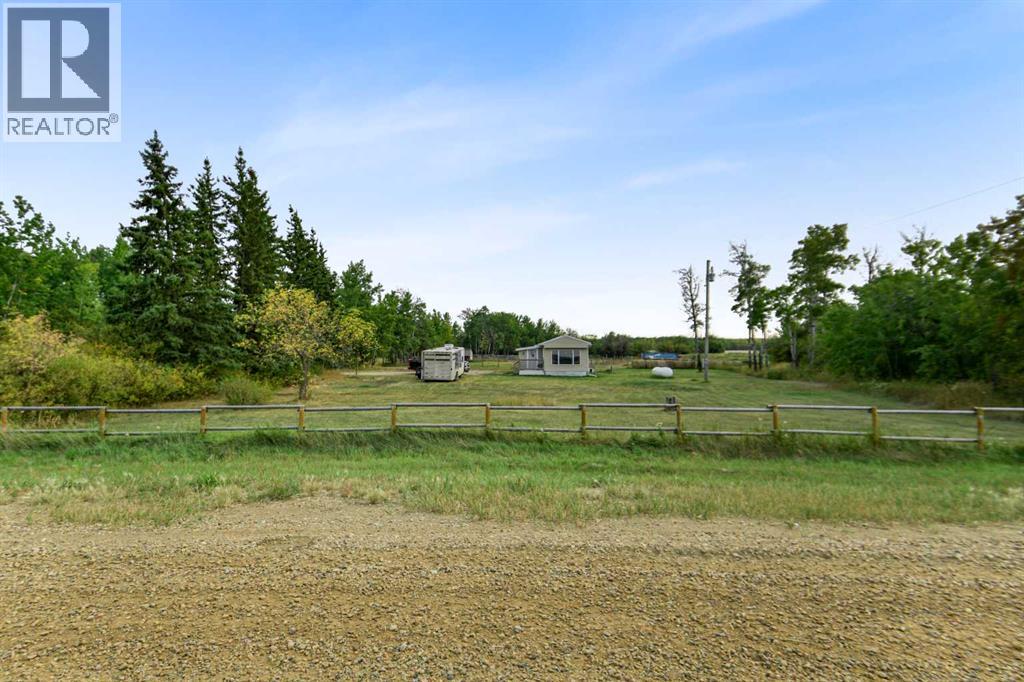 For sale: 74078 Range Road 13, DeBolt, Alberta T0H1B0 - A2283608 ...