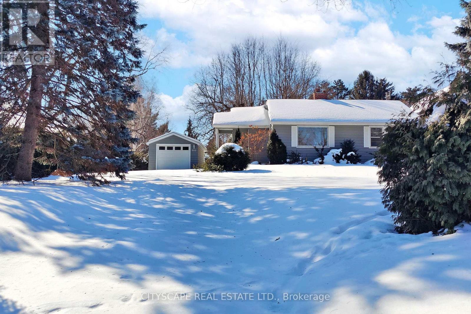 For sale: 392 FOURTH LINE, Oakville (WO West), Ontario L6L5A4 ...