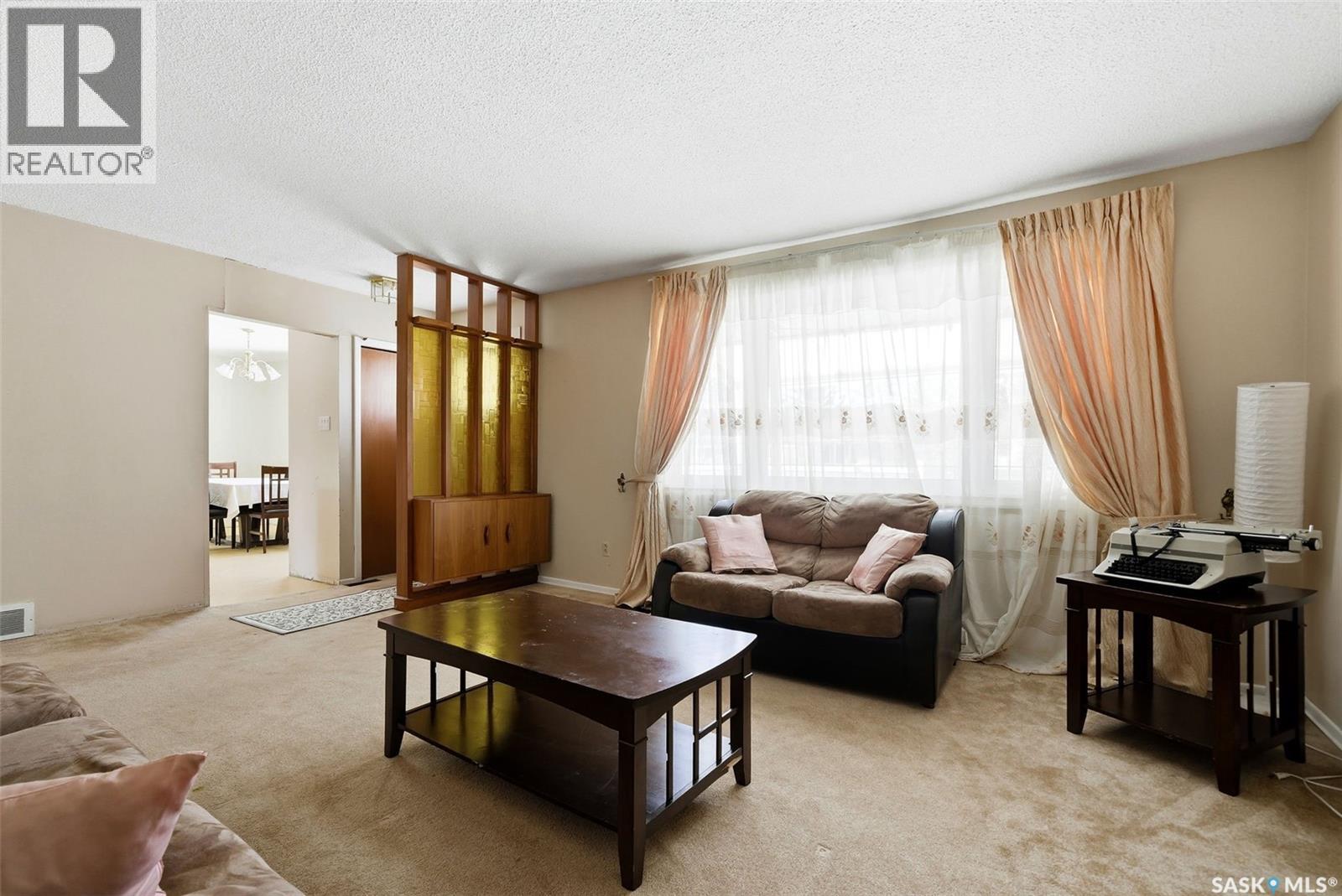 À vendre : 153 McDougall CRESCENT, Regina, Saskatchewan S4S5M6 ...