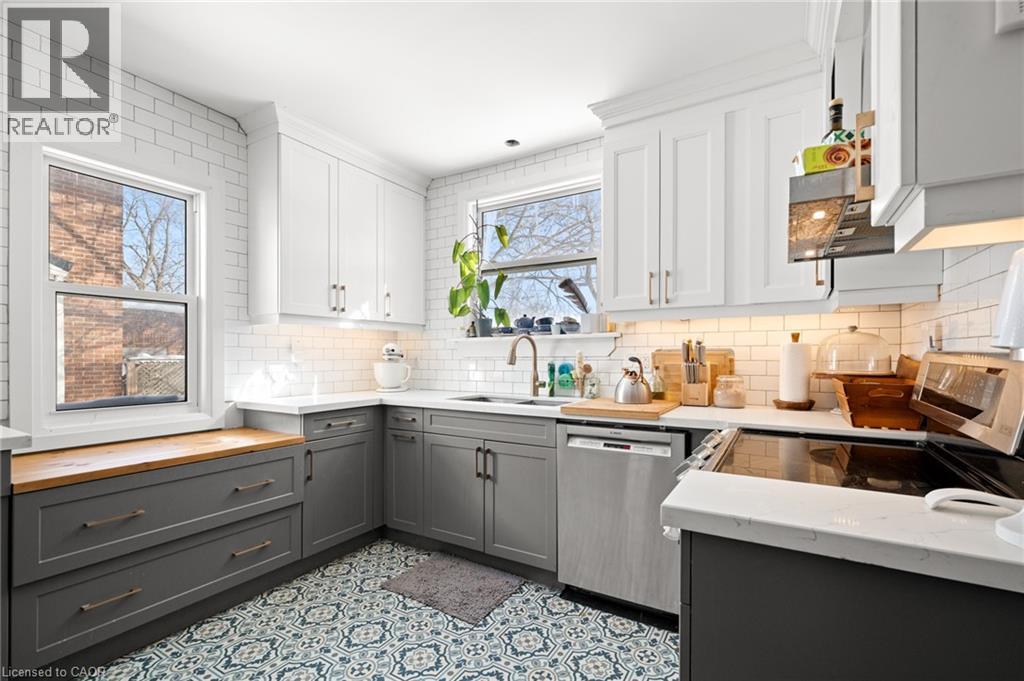 À louer : 775 S QUEEN Street S Unit# MAIN, Kitchener, Ontario N2M1A5 ...
