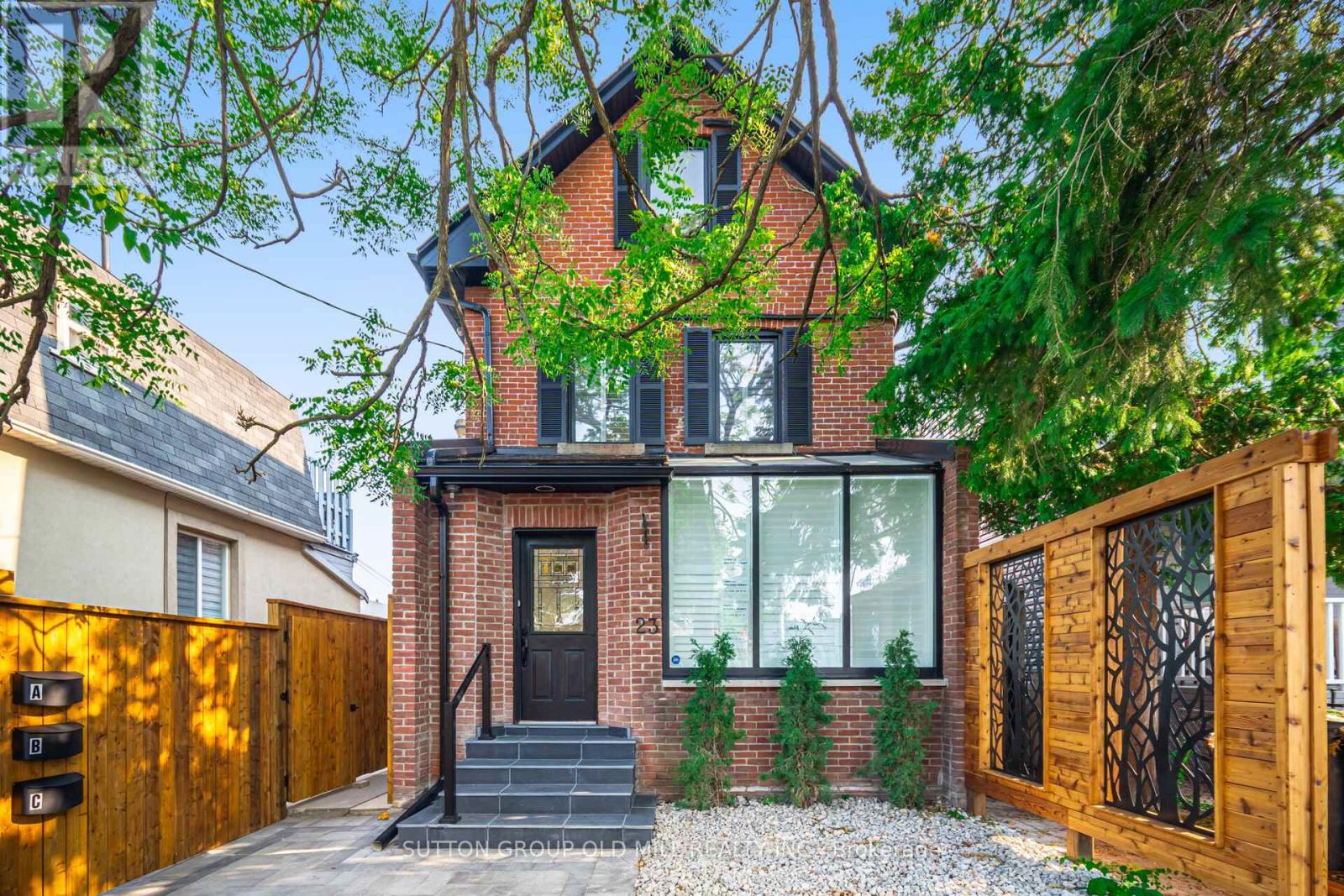 For rent: 3 - 23 MARIA STREET, Toronto (Junction Area), Ontario M6P1W1 ...
