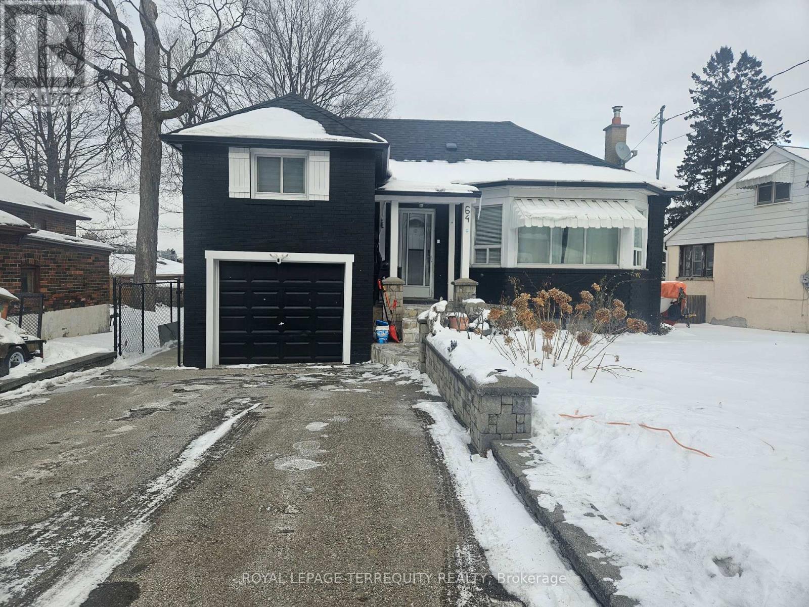 For sale: 64 PELMO CRESCENT, Toronto (Humberlea-Pelmo Park), Ontario ...
