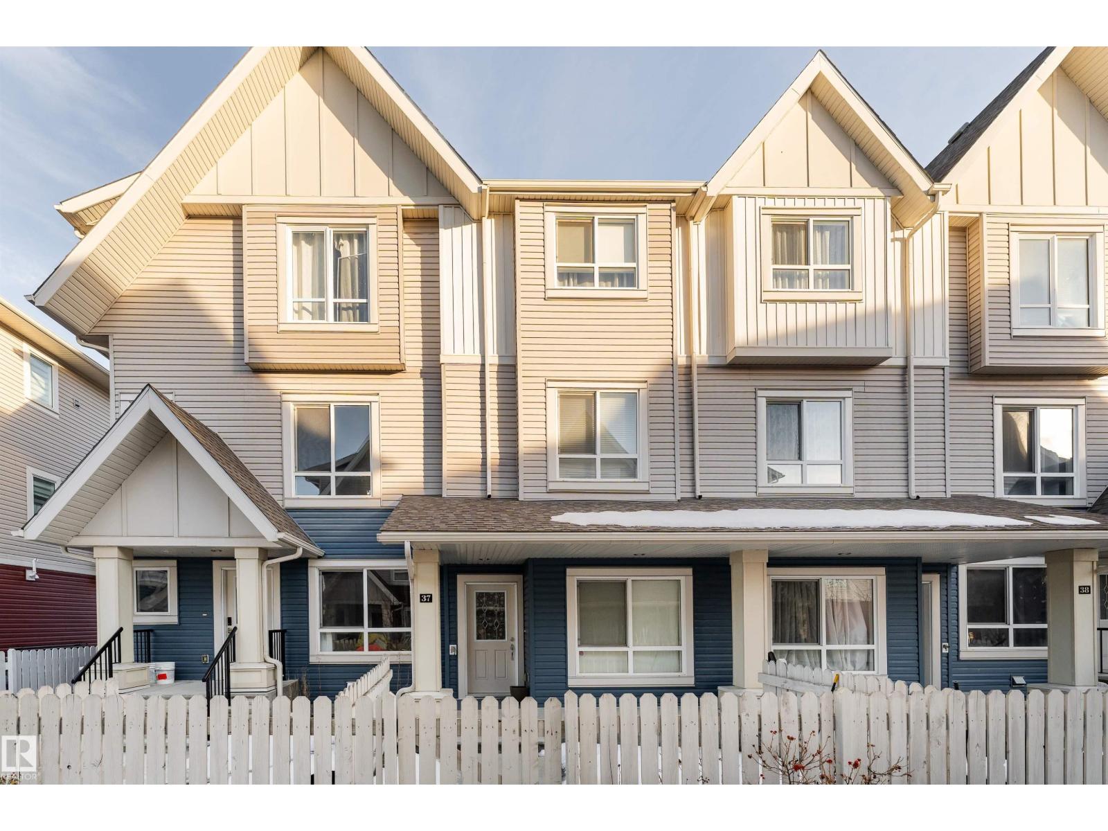 For sale: #37 13003 132 AV NW, Edmonton, Alberta T5L3R2 - E4474073 ...