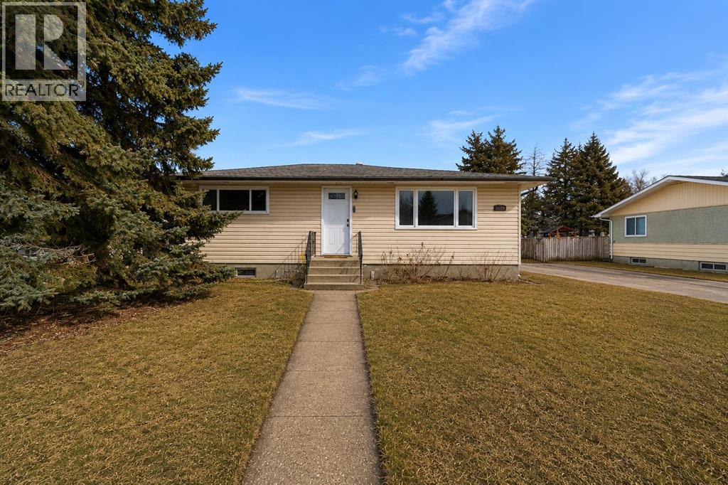 For sale: 5228 53 Avenue, Viking, Alberta T0B4N0 - A2281776 | REALTOR.ca