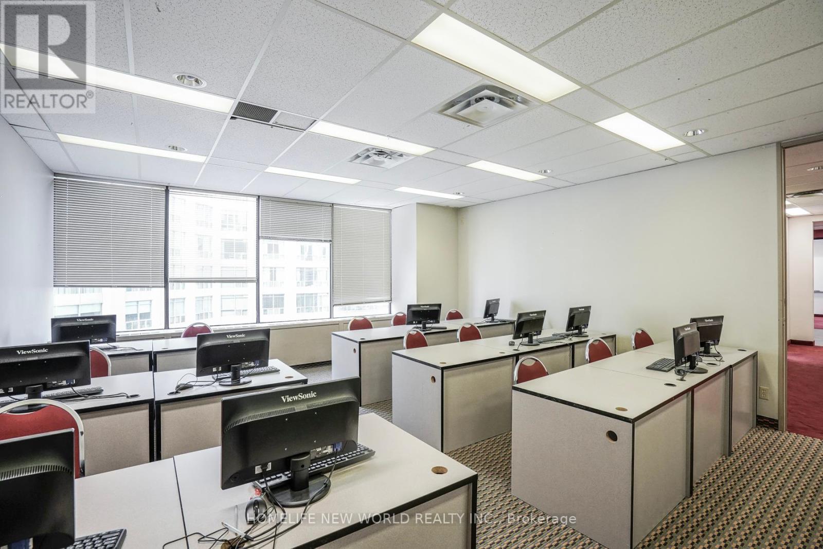 For lease: 700 - 920 YONGE STREET, Toronto (Annex), Ontario M4W3C7 ...
