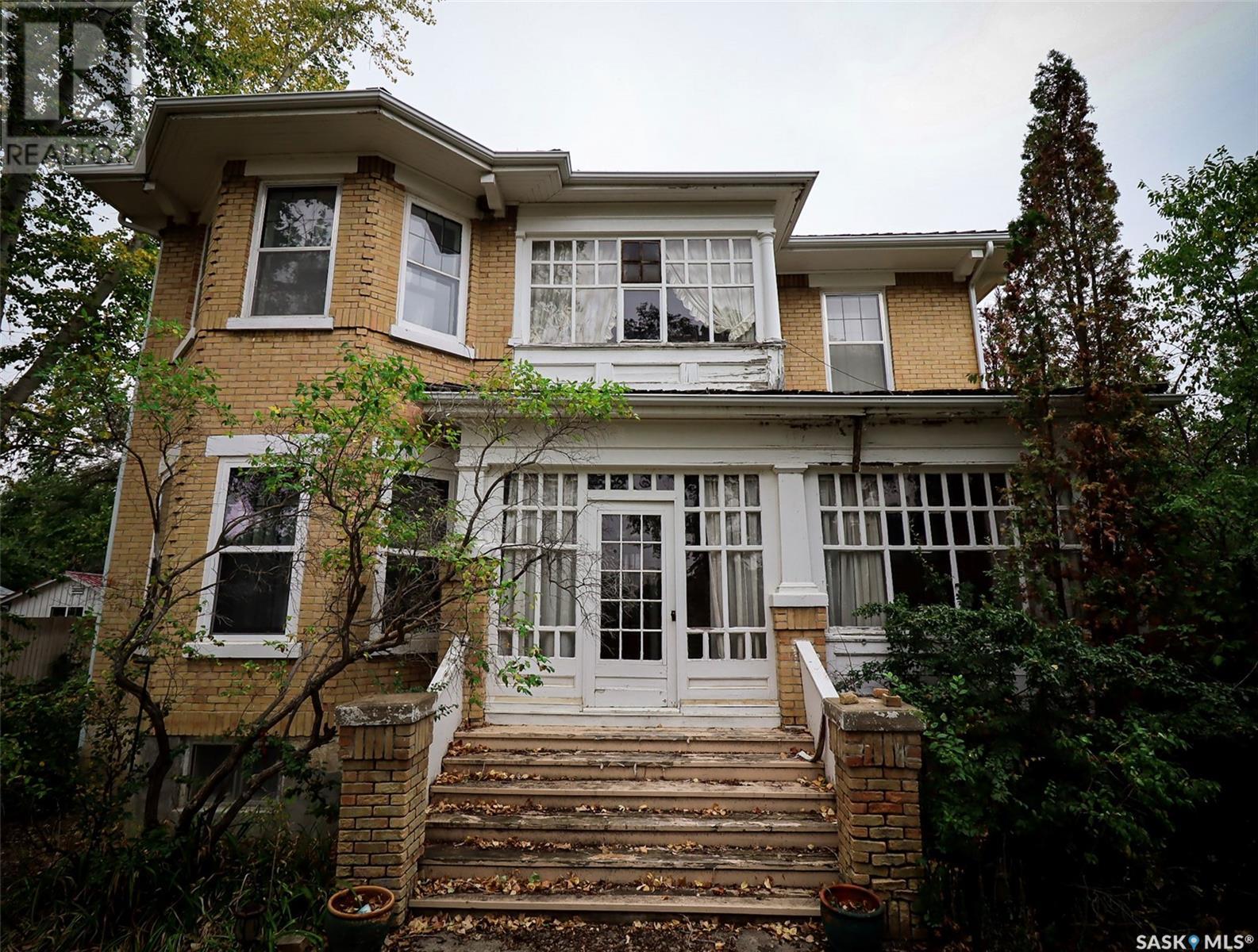 7 Ponteix Real Estate MLS® Listings & Houses for Sale | REALTOR.ca