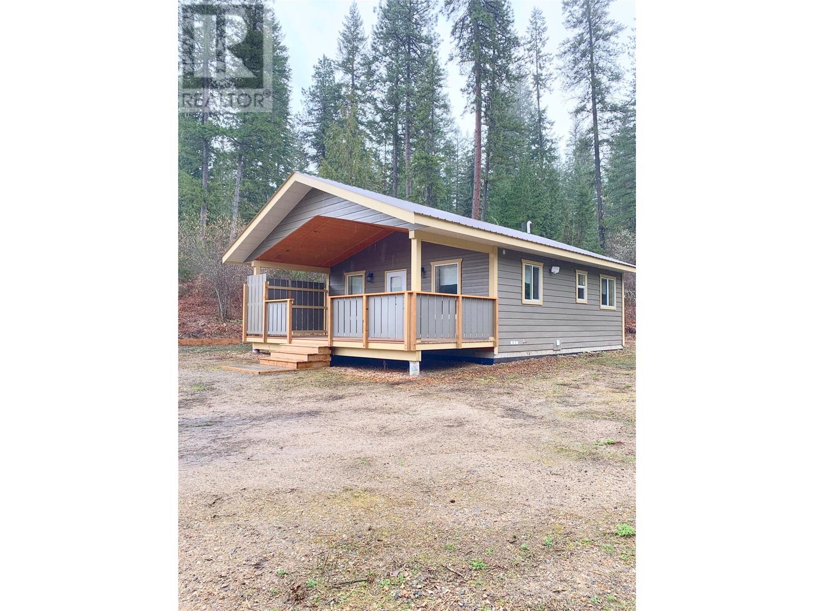 For sale: 5541 Ducksway Road, Winlaw, British Columbia V0G2J0 ...