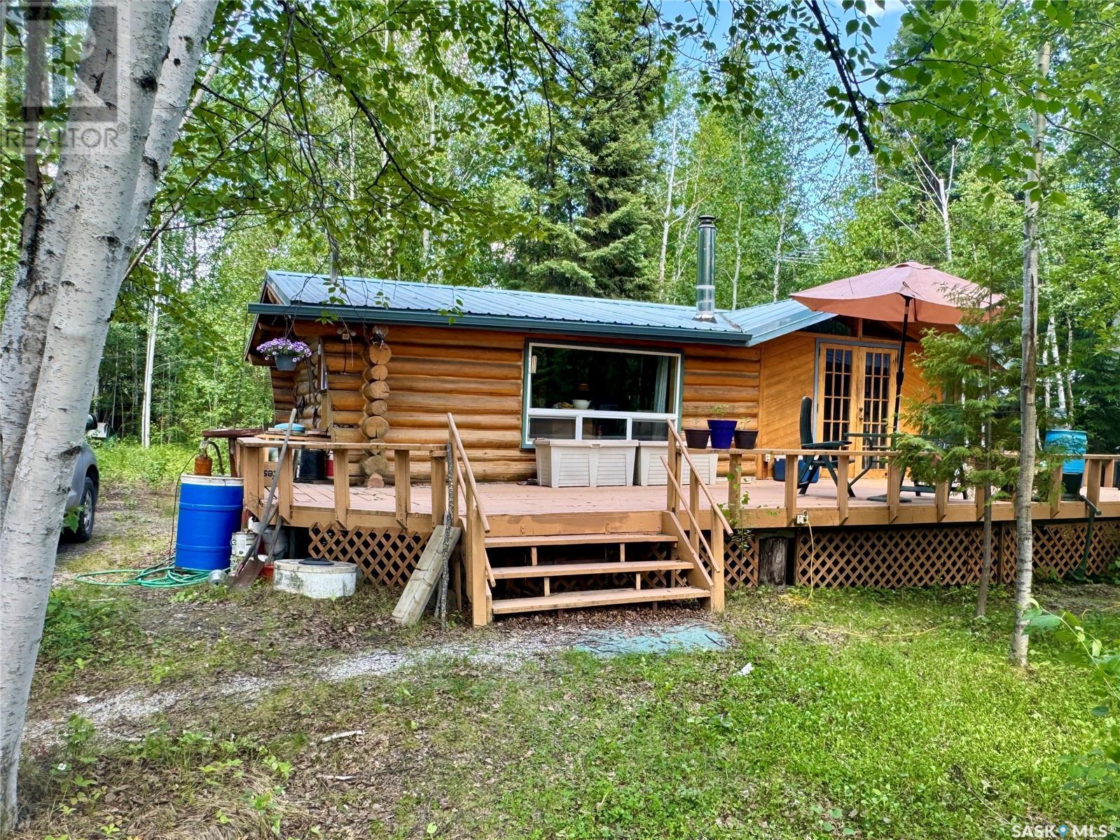 For sale: 206 Spruce STREET, Northern Admin District, Saskatchewan ...