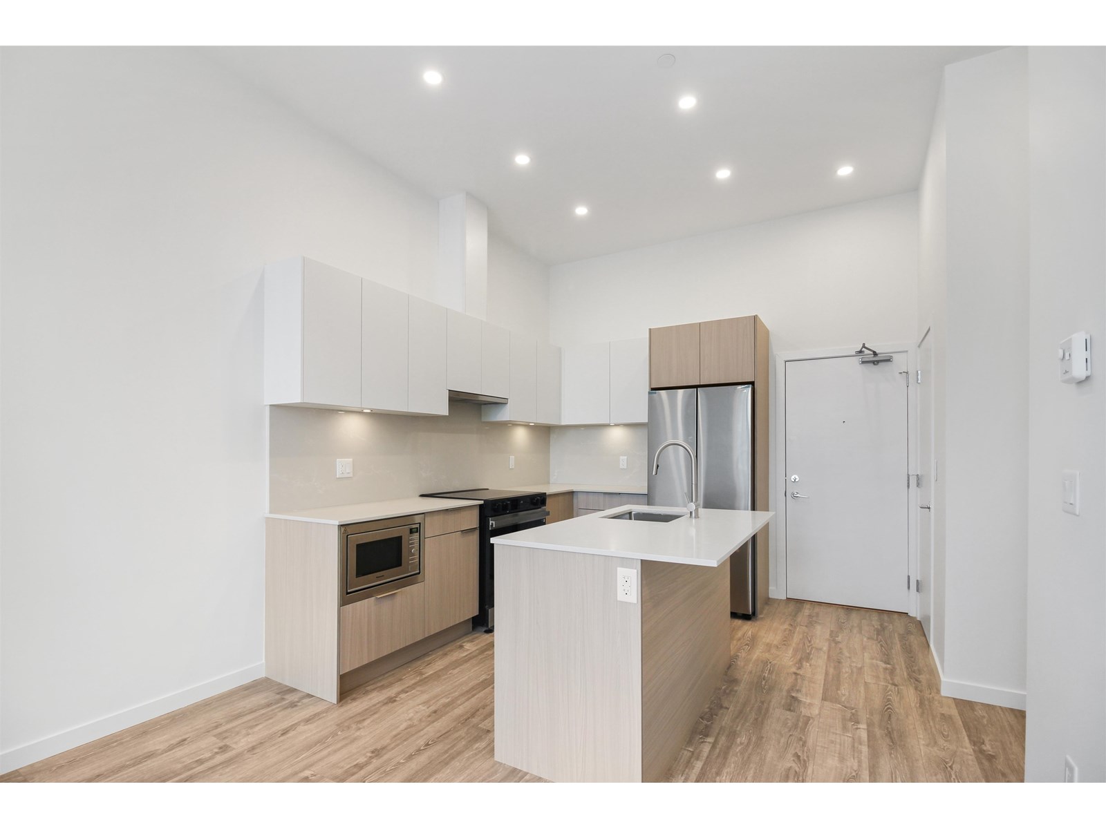 For sale: E101 10829 140 STREET, Surrey, British Columbia V3R0H4 ...