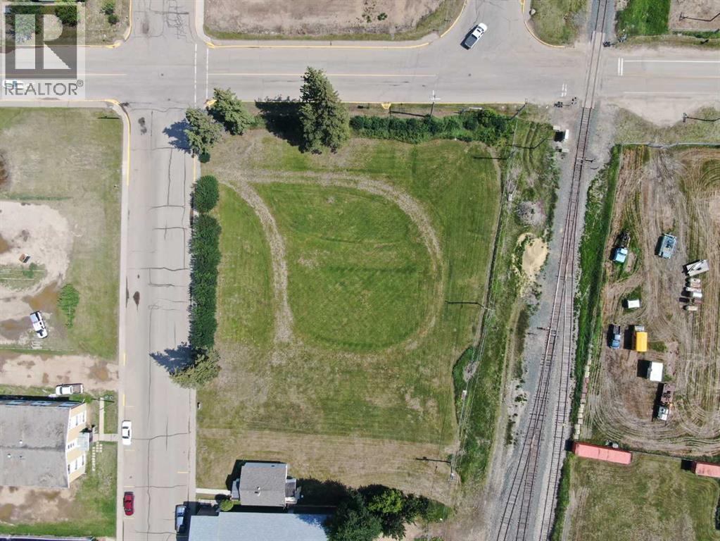 For sale: 4817, 51 Avenue, High Prairie, Alberta T0G1E0 - A2249090 ...