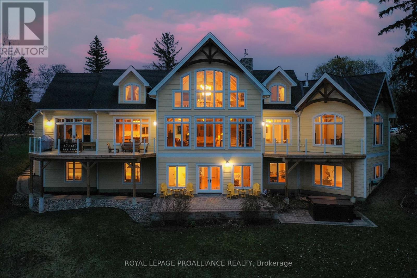 For sale: 12698 LOYALIST PARKWAY, Prince Edward County (Picton ...