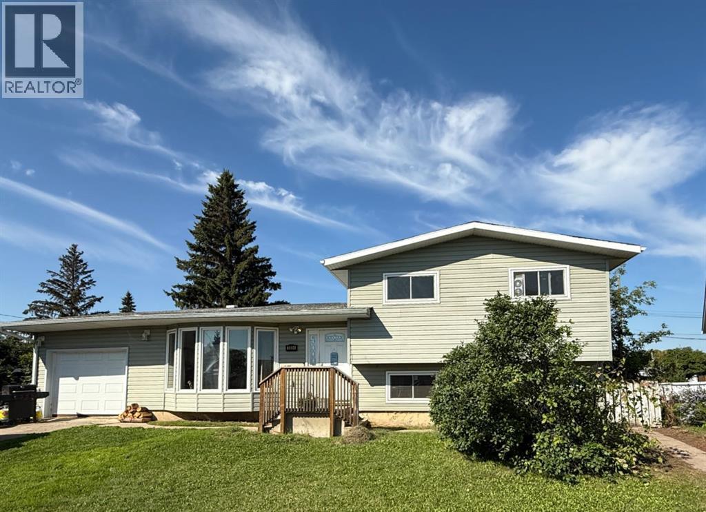 For sale: 5804 48A Street, High Prairie, Alberta T0G1E0 - A2250925 ...