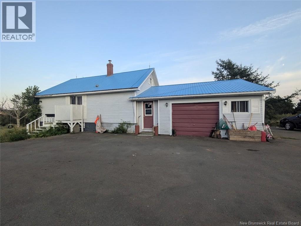 For sale: 14 Benson Lane, Grand Manan, New Brunswick E5G1J8 - NB126269 ...