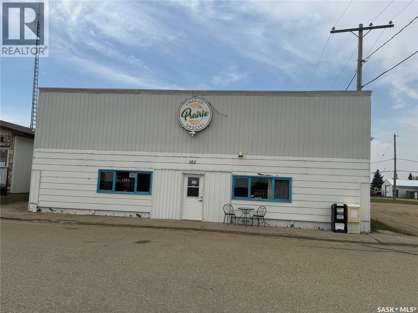 For sale: 102 Main STREET, Limerick, Saskatchewan S0H2P0 - SK018145 ...