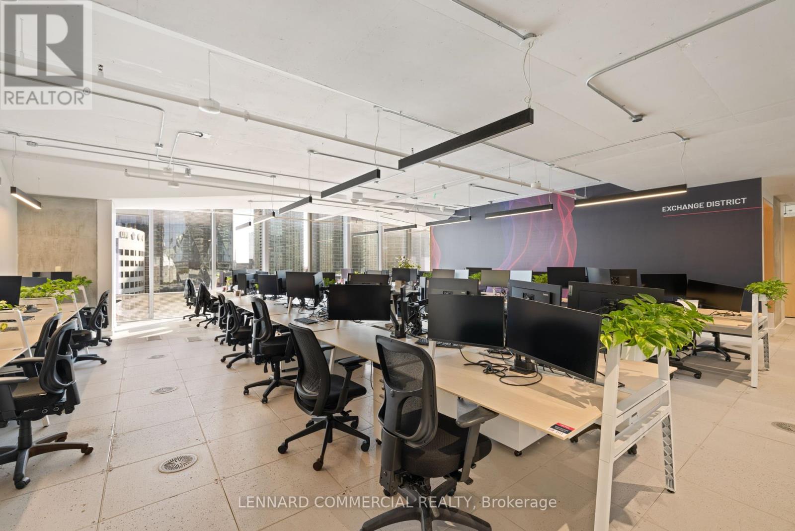 For lease: 1100 - 25 YORK STREET, Toronto (Waterfront Communities ...