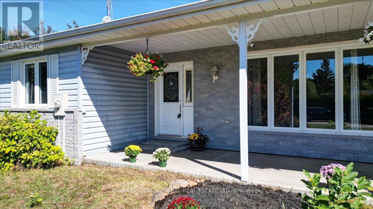 For sale: 11876 OPEONGO ROAD, Madawaska Valley, Ontario K0J1B0 ...