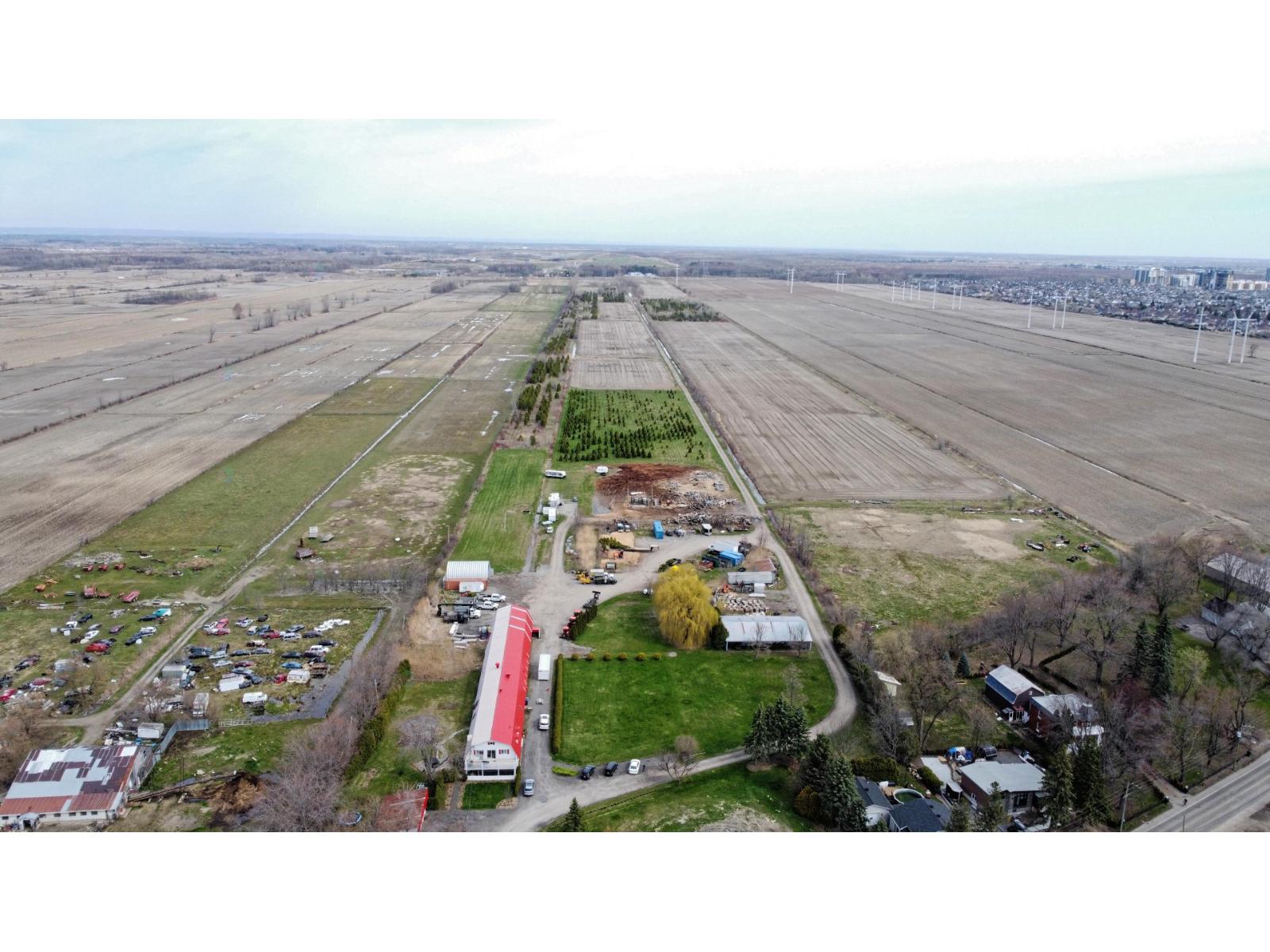 For sale: 3833 Ch. St-Charles, Terrebonne (Lachenaie), Quebec J6V1A3 ...