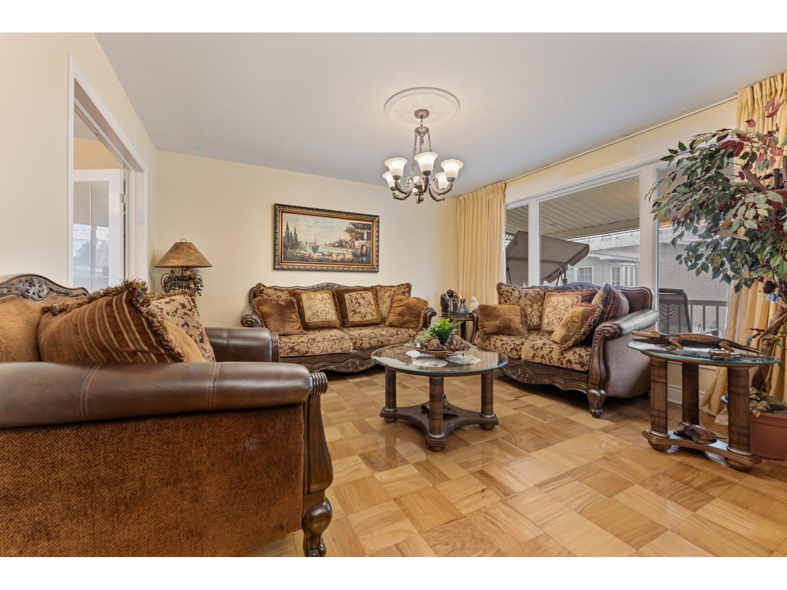 For sale: 430 Av. Durham, Laval (Chomedey), Quebec H7W4E5 - 16703095 ...