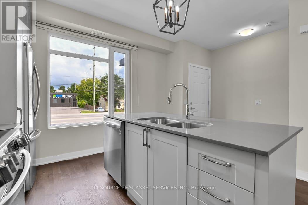 For rent: 358 RHONDA STEWART PRIVATE, Ottawa, Ontario K2S2Y8 ...