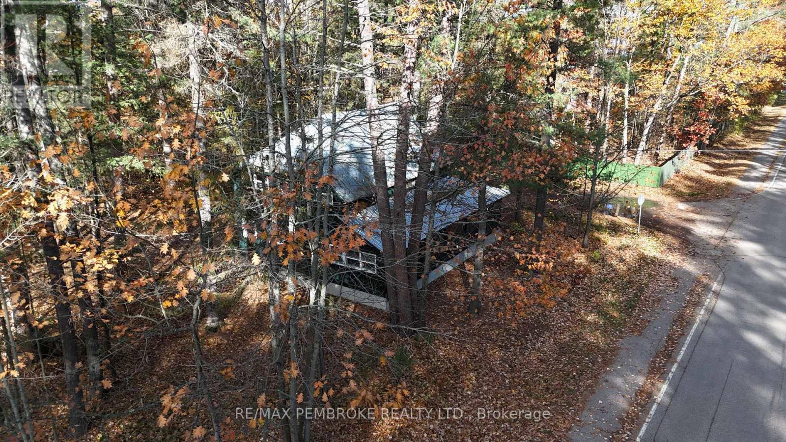For sale: 127 ALEXANDRA STREET, Petawawa, Ontario K8H2R2 - X12484285 ...